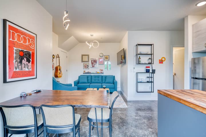 The Division Street Funk Flat - 94 Walkscore - Portland, OR