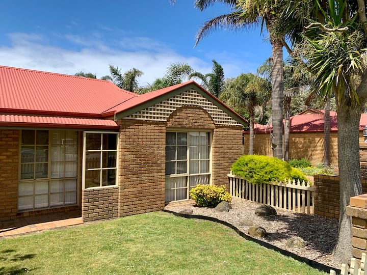 Palm Waters 1 - Inverloch