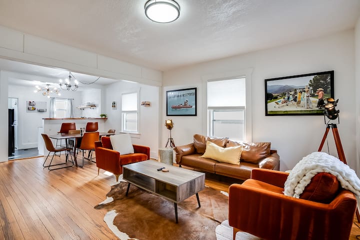 Near Delano And Downtown | Open Floor Plan W/ W&d! - Sedgwick County Zoo, Wichita