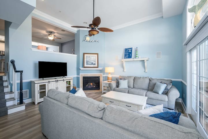 Spacious Resort Villa Near Beach - Bethany Beach, DE