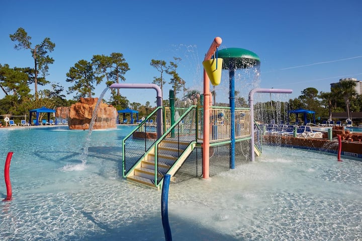 Sunny Stay Steps From Disney Springs | Shuttle - Lake Buena Vista, FL
