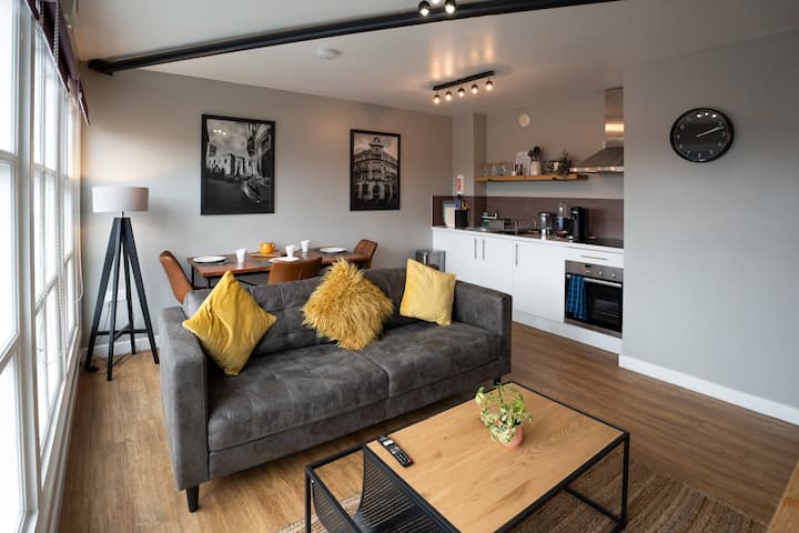 Penthouse With Views, Perfect Spot! - Manchester