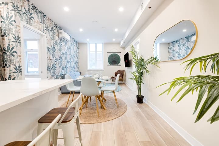 M11 | Mount-royal Suites: 2br + Sofa Bed - 22 - Montreal