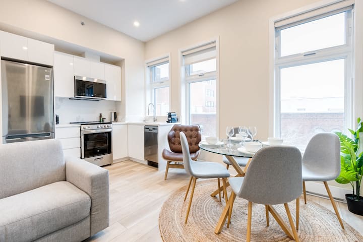 M11 | Mount-royal Suites: 2br + Sofa Bed - 33 - Laval, Canada