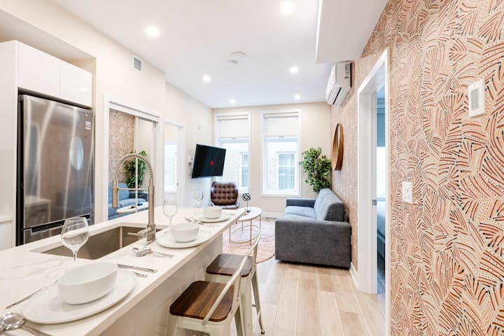 M11 | Mount-royal Suites: 2br + Sofa Bed - 39 - Montreal