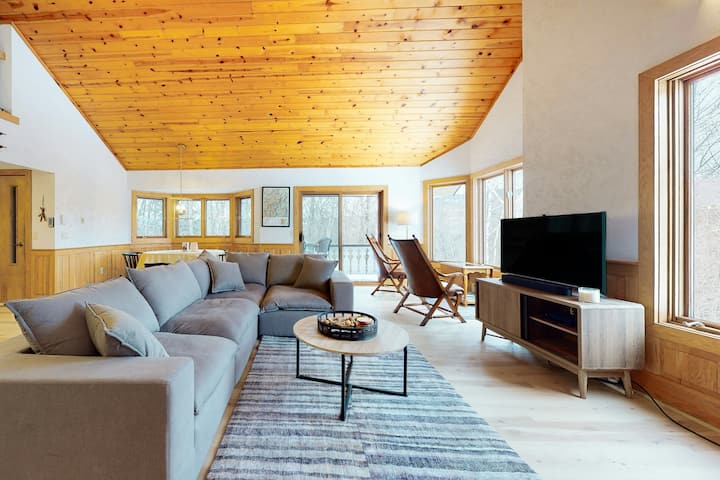 Mountainview 3br | Fireplace | Pool Table | Deck - Jackson, NH