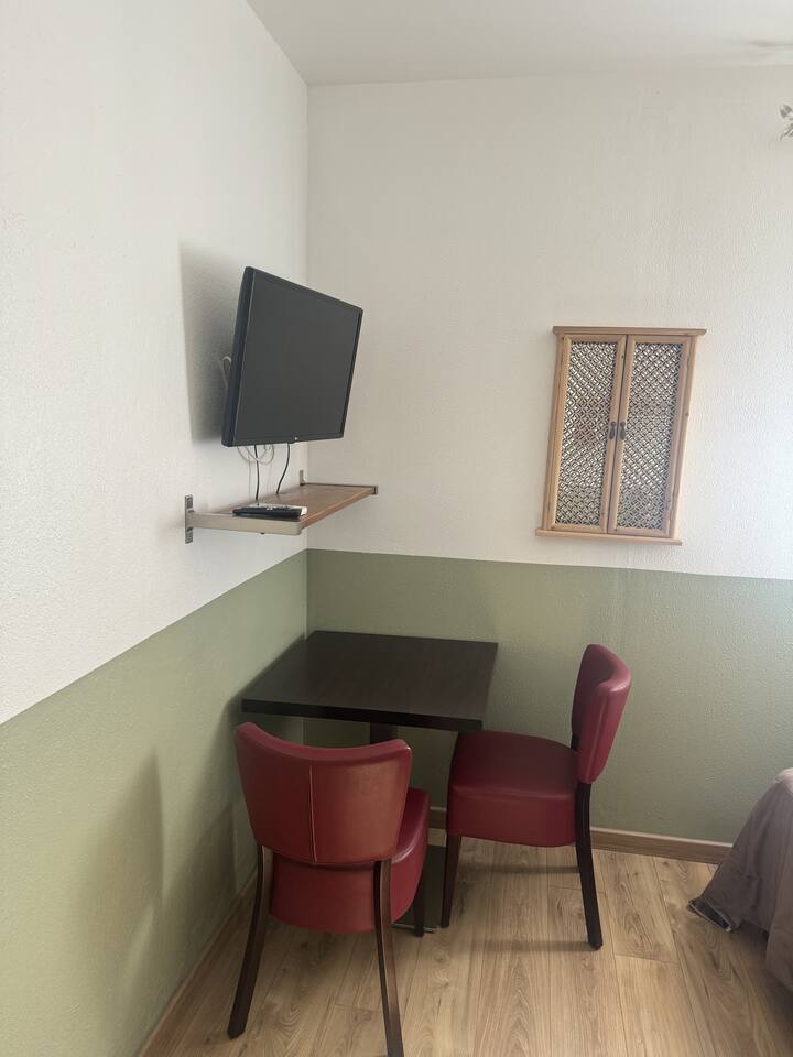 Double Ou Triple Avec Salle De Bain-wc - Porto-Vecchio