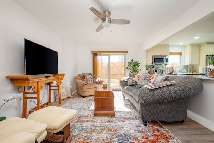 Spacious Remodeled Beauty With Stylish Comfort - Santa Fe, NM