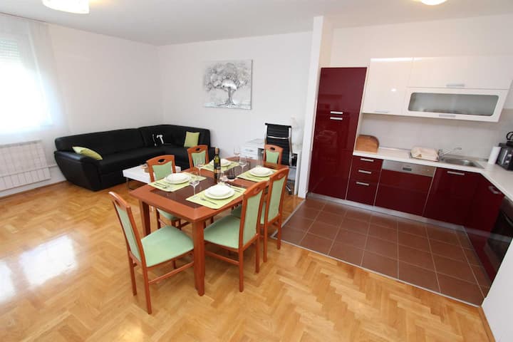 Mladen One-bedroom Apartment - Pješčana Uvala