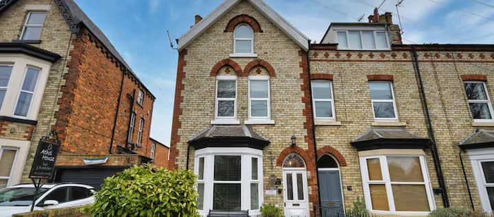 Rydal House - Central Location And Stylish Interio - Filey