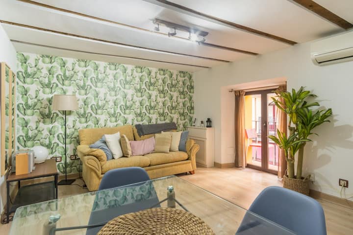 Bright And Cozy - 2 Bedrooms 1.5 Baths - La Latina - Madrid