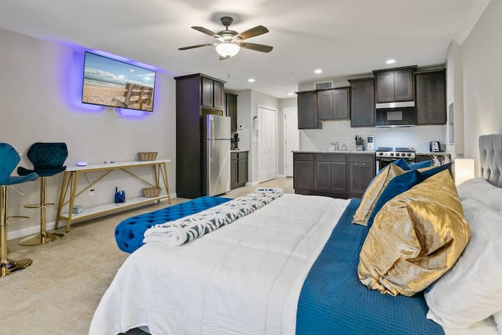 King Studio Ravines Kitchenette Small Dogs - Middleburg, FL