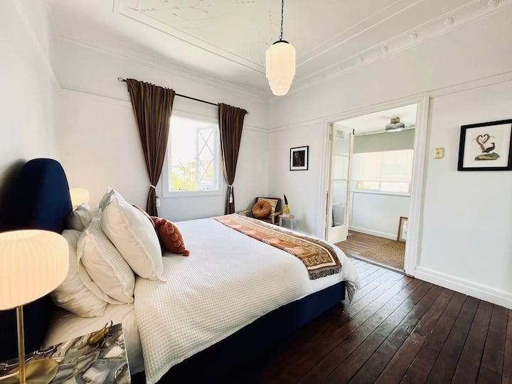 Le Petit Art Déco - Brisbane