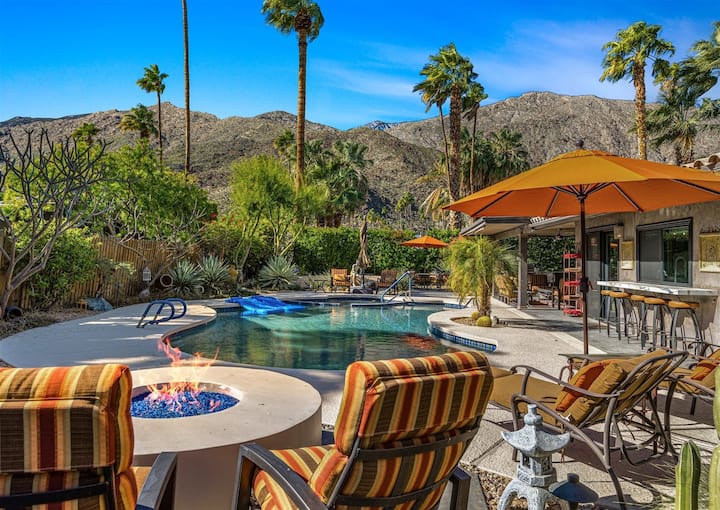 Casa De Las Puertas – Vibrant Desert Hideaway - Palm Springs, CA
