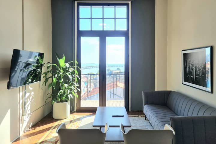 W* | Furnished 2br With Balcony In Casco Viejo - Panama City