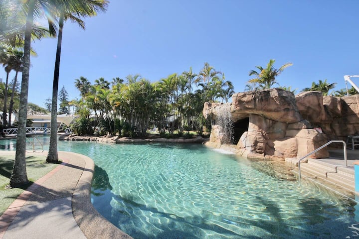 Diamond Beach Resort, Ground Floor Apt 105 - Broadbeach
