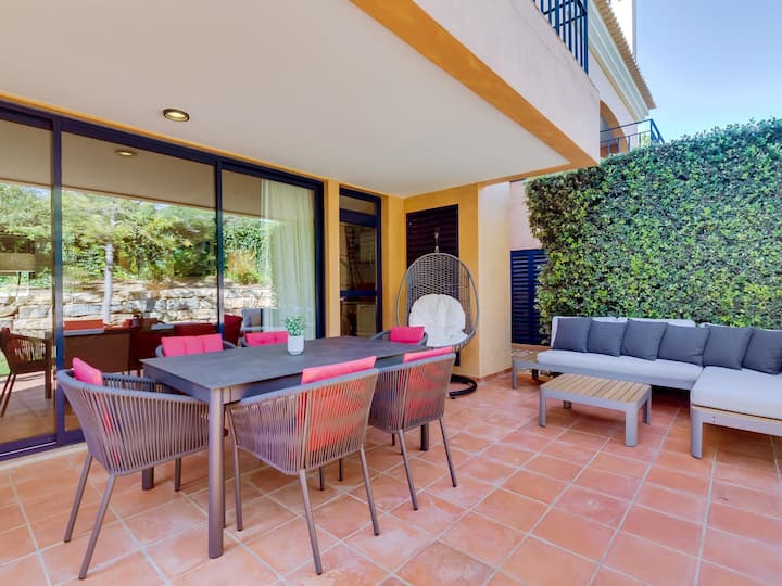 Vila Sol, Beautiful 2 Bdr Ground Floor Apartment - Quarteira