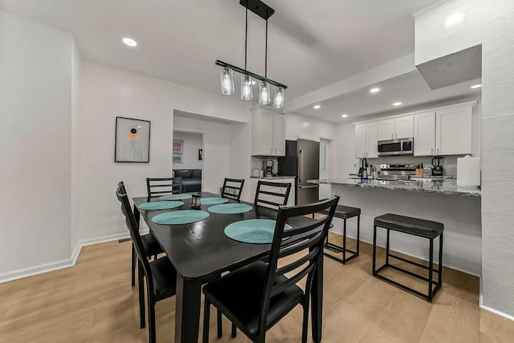 Modern Wilmington Retreat - Wilmington, DE