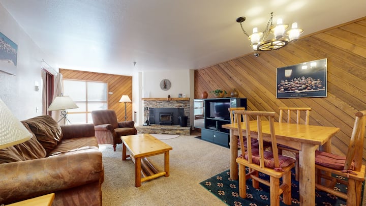 Aspen Creek Shared Amenities | Near Hiking! - Mammoth Lakes