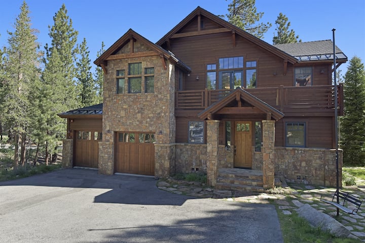 Gray Stone: Luxury Single Family Home, Private Hot - Mammoth Mountain, CA