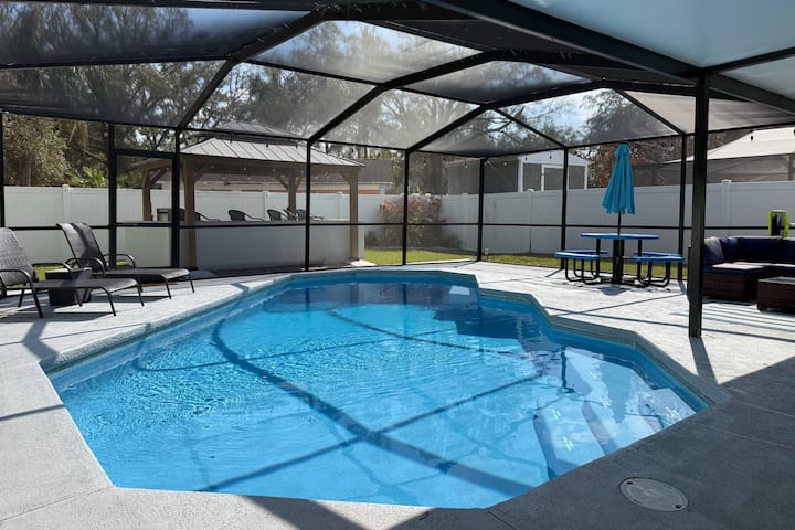 3br Home W/heated Pool 4 Miles To Adventure Island - Tampa, FL
