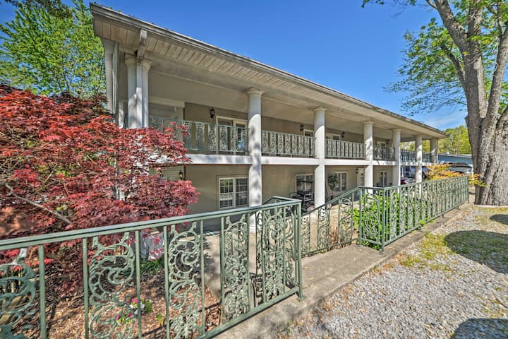 Lake Retreat With Deck Near Marina - Kentucky Dam Lake, Gilbertsville