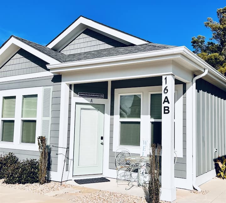 Luxury Oceanside Corolla Condo, Pool, No Stairs - Corolla, NC