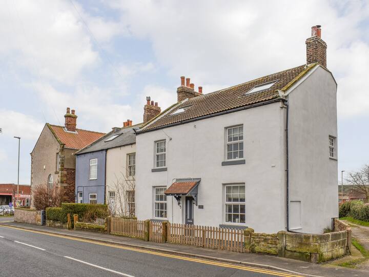 Fern House - Runswick Bay