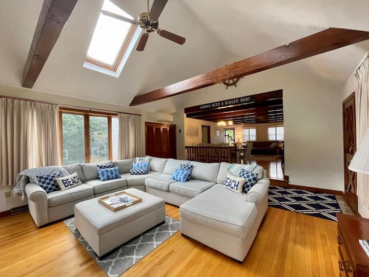 Pet Friendly Home With Large Backyard! - Chatham, MA