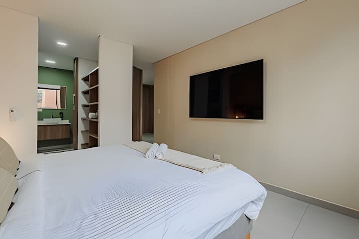 L201_ Luxury 3br Apto In The Heart Of Laureles - Medellín