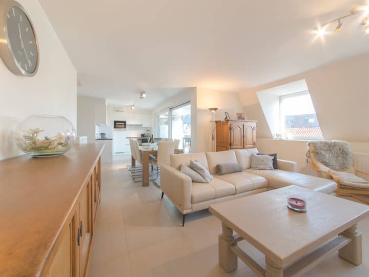 Lilly With Parking By Interhome - Bredene