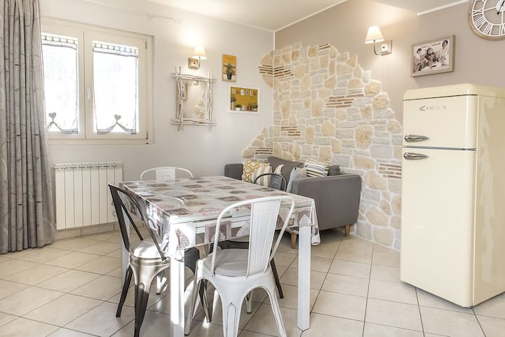 N213 - Numana, New Apartment In The Center - Numana