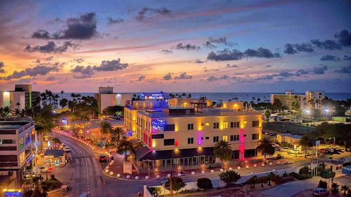 Palm Beach Strip - 2b 2,5b Luxury Condo - Aruba