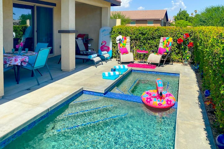Unique 3br Mountainview | Pool | Fireplace - Coachella, CA