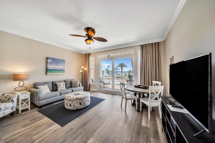 Large Bayfront 2nd Floor, Resort Pool, Free Golf! - Panama City, FL