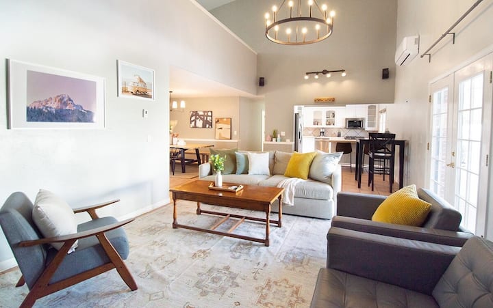 Spacious Oasis • 3b2b + Loft • 3000 Sqf - Wheat Ridge, CO