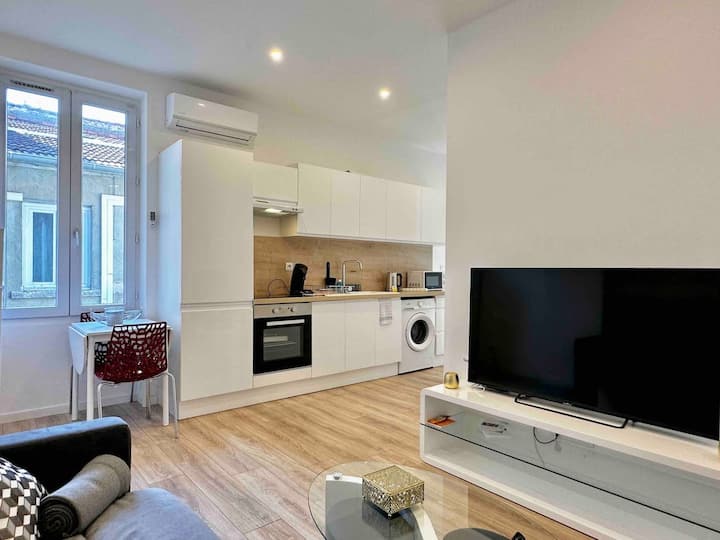 Neuf Climatisé Et Proche Métro - Villeurbanne