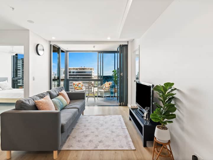 Valley Centre,rooftop Pool, 2bed2bath Apt +Carpark - Brisbane