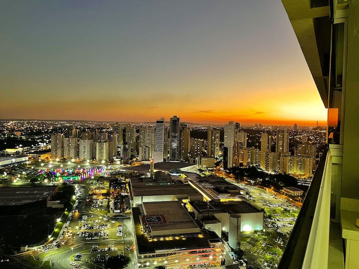 Modern Apartment W/ Fantastic Flamboyant View - Goiânia