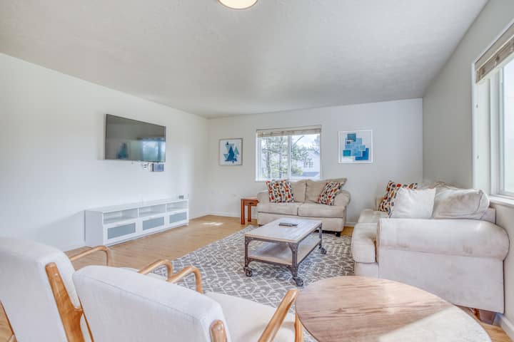 Remodeled 3 Bedrm-near Cape Kiwanda-pelican Pub - Pacific City, OR