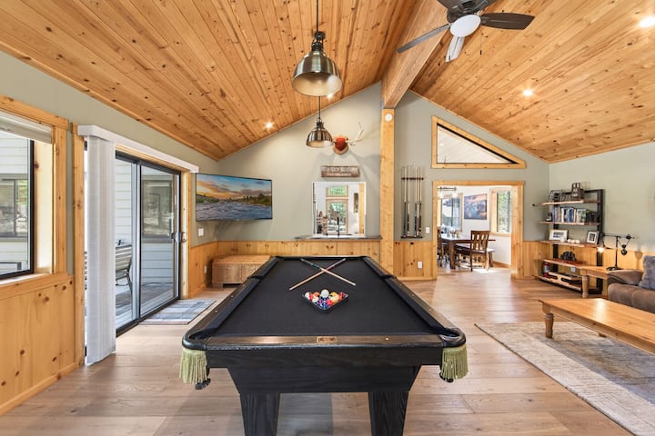 Kokanee By Tahoe Getaways - Pool Table, Fireplace - Truckee, CA