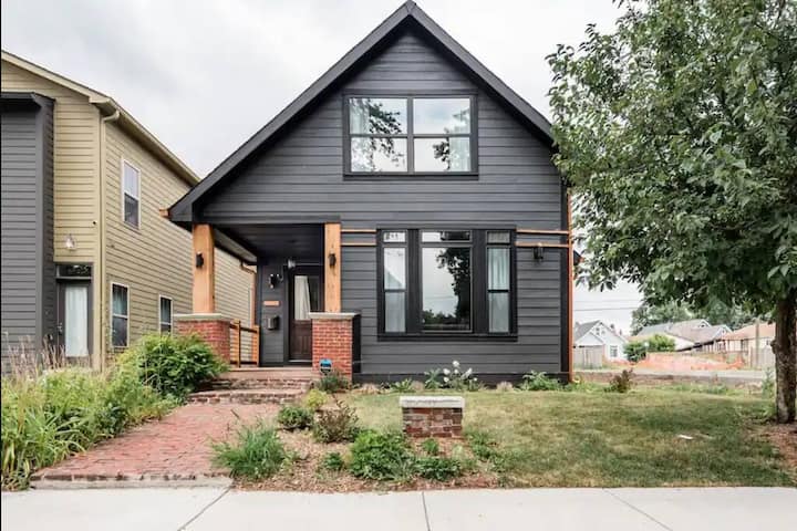 Luxurious 3,000 Square Foot House Downtown - Indianapolis, IN