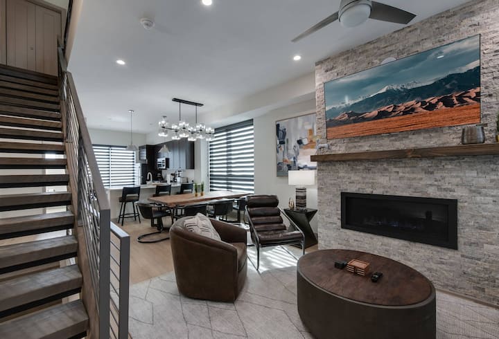 Fourth Street Crossing Summit Townhome: Downtown S - 실버쏜