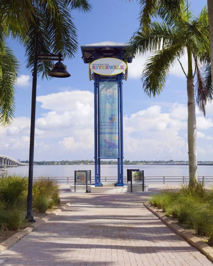 Htd Pool/walk 2 Dwtn Farmer's Market & Riverfront - Bradenton, FL