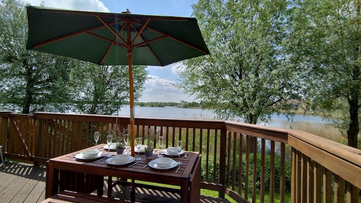 Cottage With Lake Access, On-site Pool, Watersport - Somerford Keynes