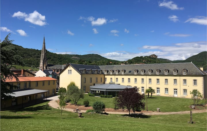 Cozy Apartment In Saint-affrique - Saint-Affrique