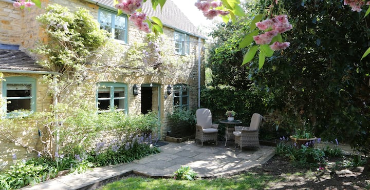 Thimble Cottage, The Slaughters - Stow-on-the-Wold