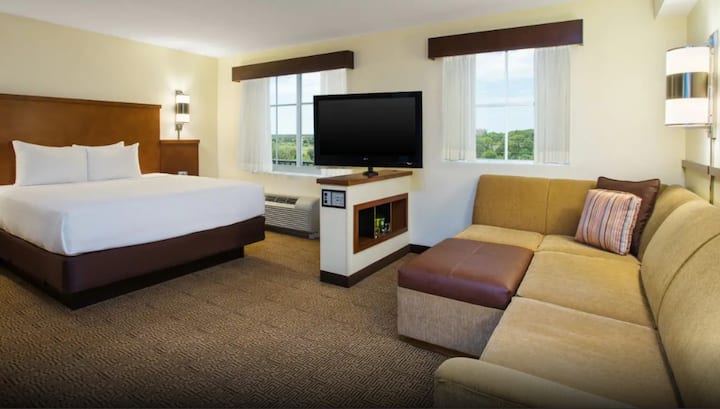 Guest Room King With Sofa Beds - Bonita Springs, FL
