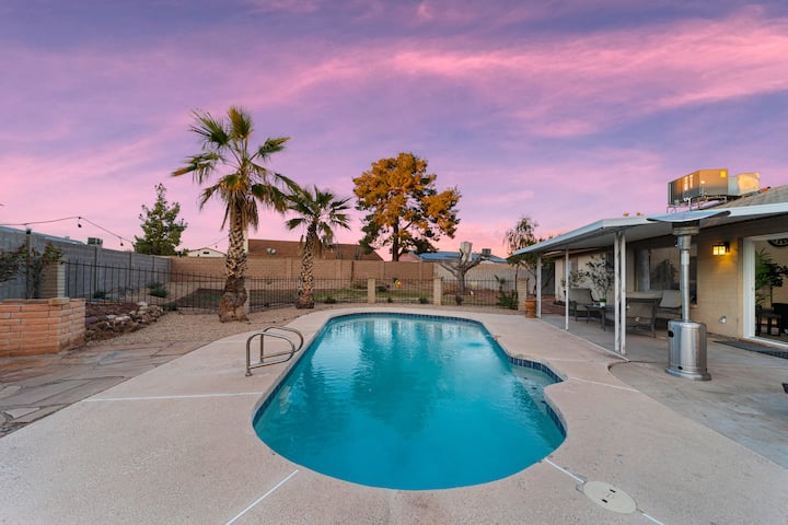 Hot Tub, Pool, King Bed, Patio, Quiet, No Chores - Phoenix, AZ