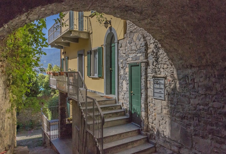 Casa Magnolia Varenna - Varenna